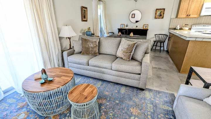 Club Circle Two Bedroom Getaway! - Borrego Springs, CA