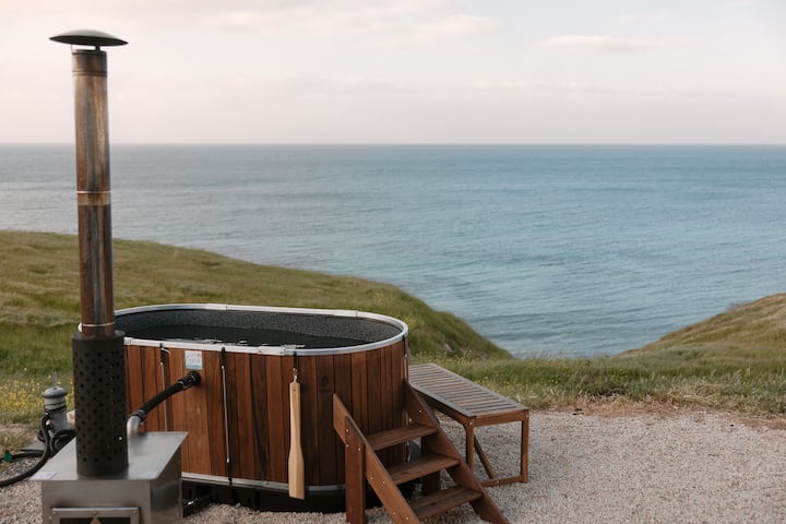Tiny Coastal Sanctuary With Panoramic Ocean Views - Kangaroo Island