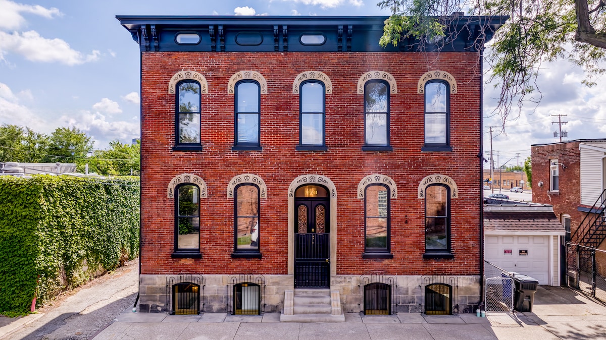 Erie Suite @ The Stepp House - Apartments for Rent in Cleveland, Ohio ...