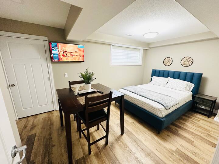 C’est La V Comfortable Home - Fort McMurray