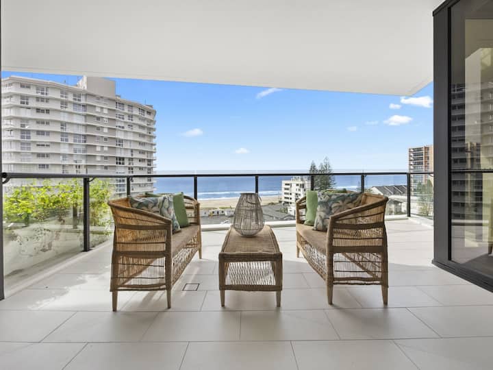 Palm Beach Luxury Getaway - Coolangatta