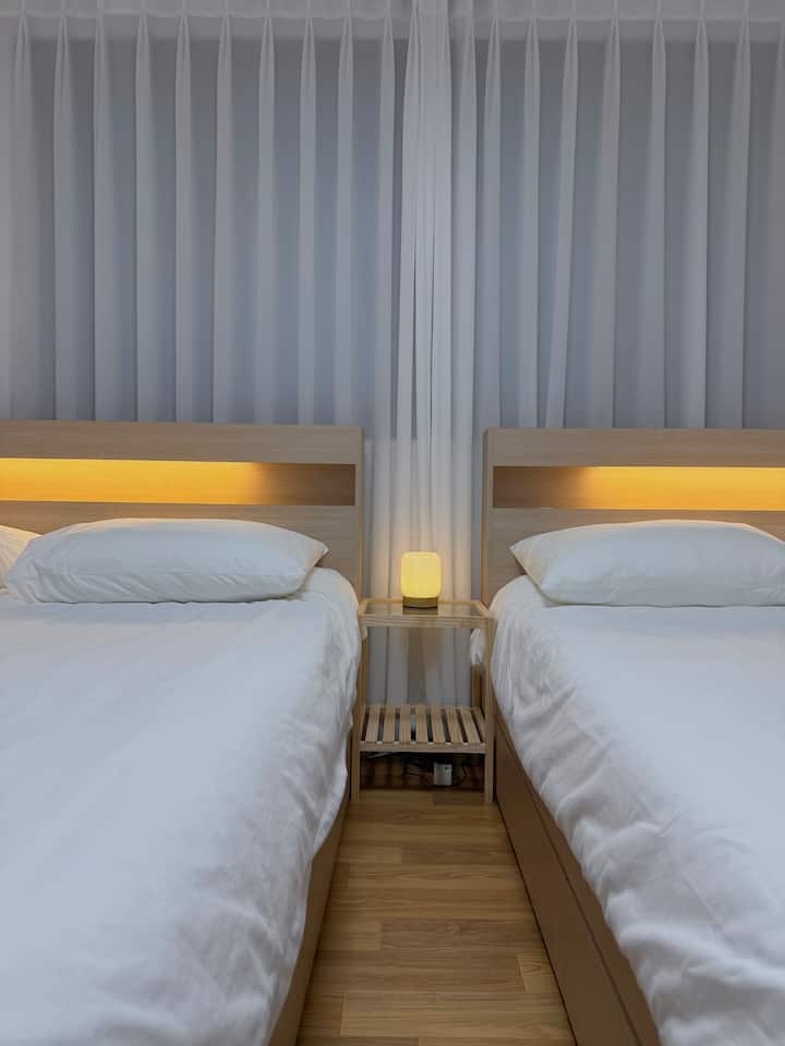 마포구청역5분/망원시장2분/편의점1분/합정/홍대/연남/한강공원/평지/1층/계단없음/주차가능 - Seoul Gimpo Airport (GMP)