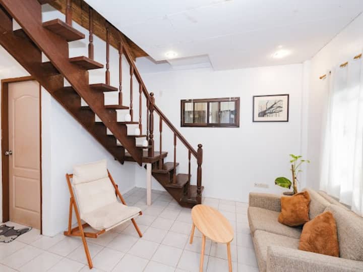 San Juan Vacation House W/ Pool - San Fernando