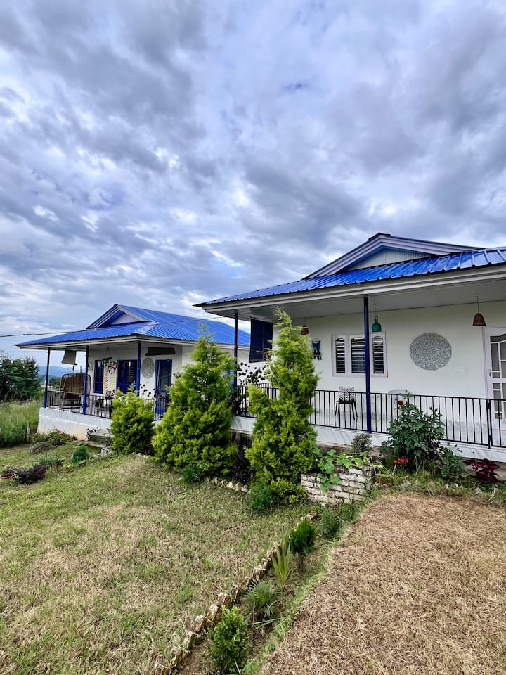 The Blue Boheme,bir•private
•Bonfire•kitchenette - Bir