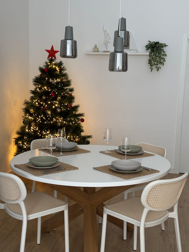 3 Spacious & Luxe Apartment With Parking Spot Mlv - Moncada