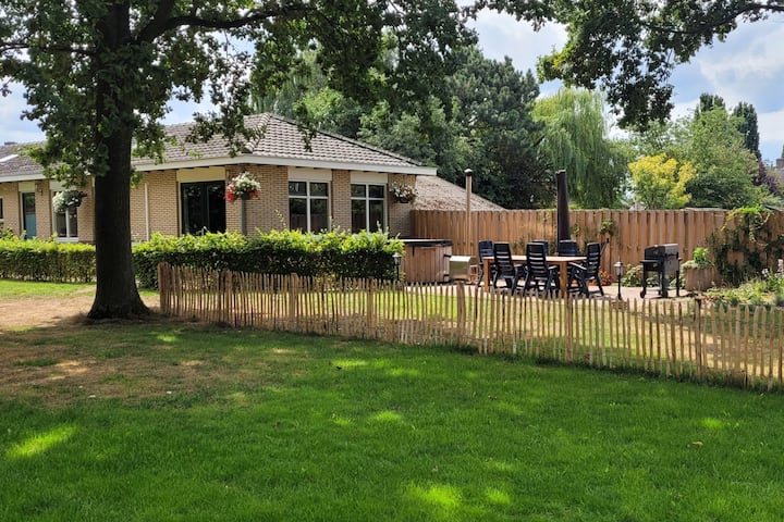 Wellness Bungalow Met Sauna & Hottub - Nederland