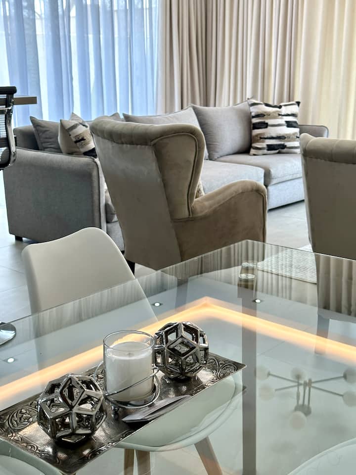 Pomona Apartment , With Gym And Pool - Zimbabwe
