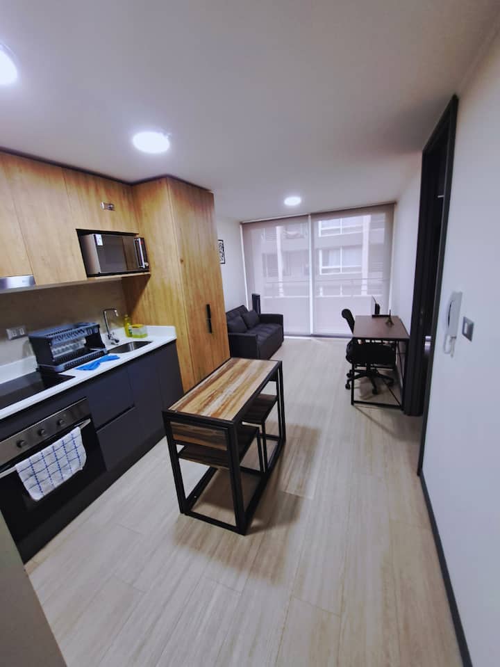 Con Balcón, Wifi Rápido En Pleno Santiago Centro - Santiago