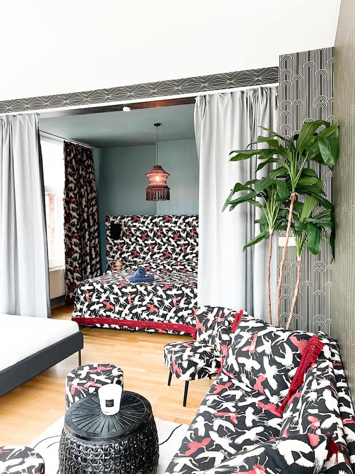 Fb1 - Party House - 6p - Antwerpen