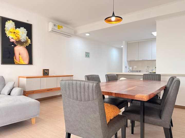 Luxury 3br Oceanview, Parking & Balcony - Panama