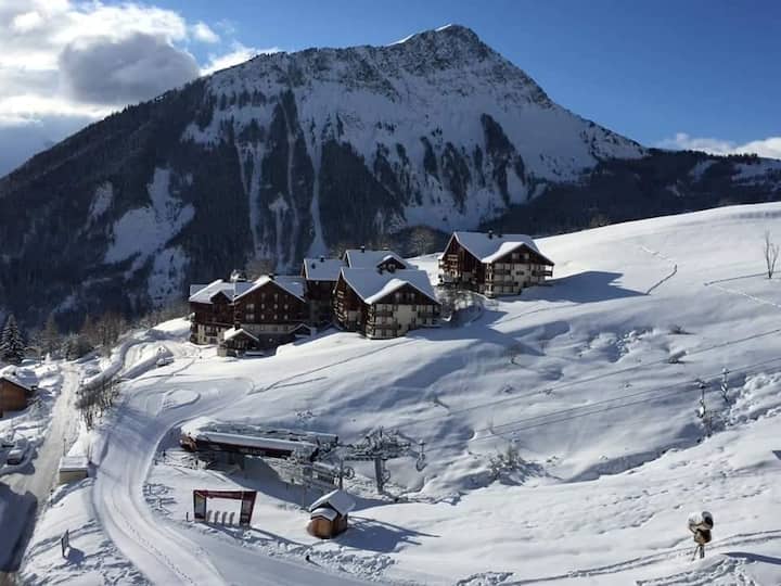 Bel Appartement De Montagne Avec Piscine - Le Corbier