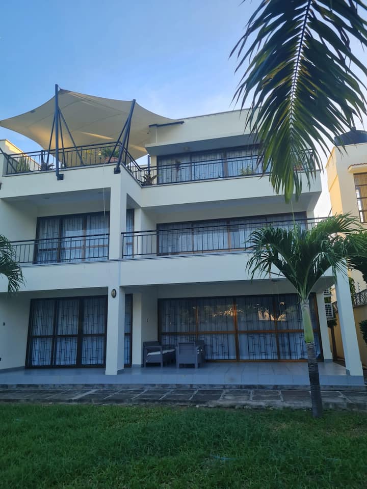 Four Bedroom Family Villa - Mombasa