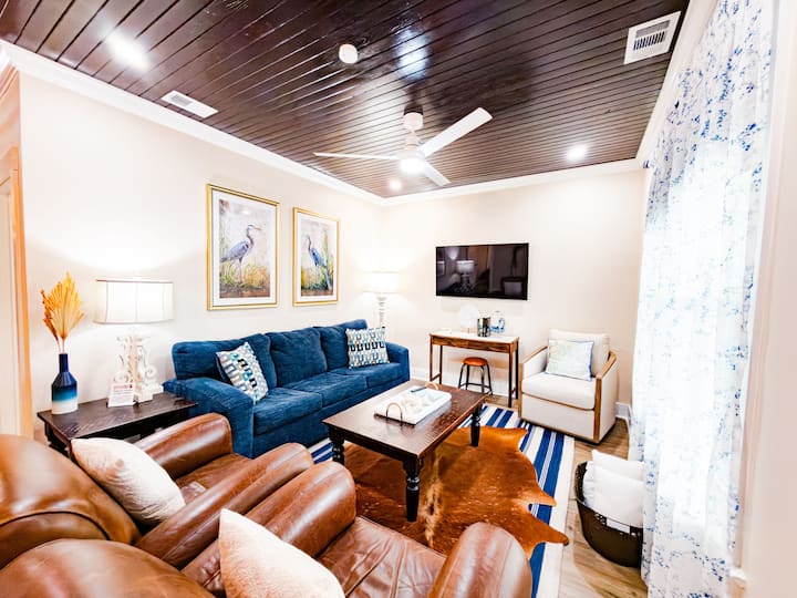 Coastal Luxe: 2 Bed/bath Condo - Tybee Island, GA