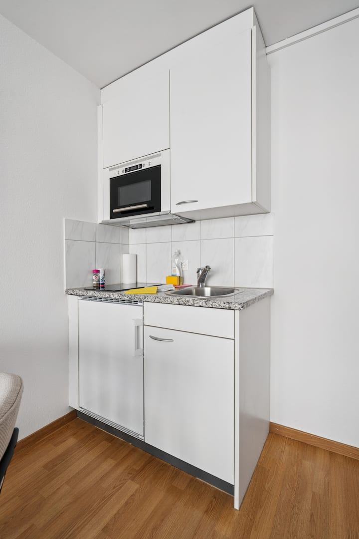 Chic Central Studio | Modern - Crown 27 - Zurique