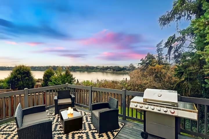 Cozy Lakeview Retreat House In Lovely Seattle - Shoreline, WA