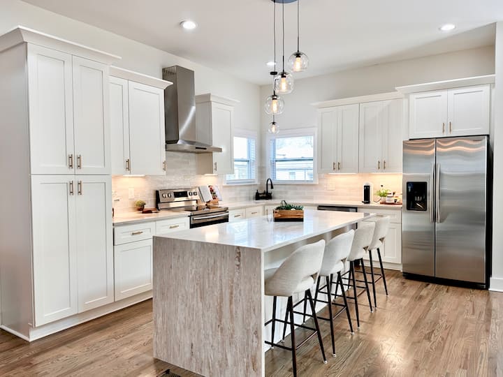 Mercedes-benz | Luxury | Downtown Atl | Fire-pit - Atlanta, GA