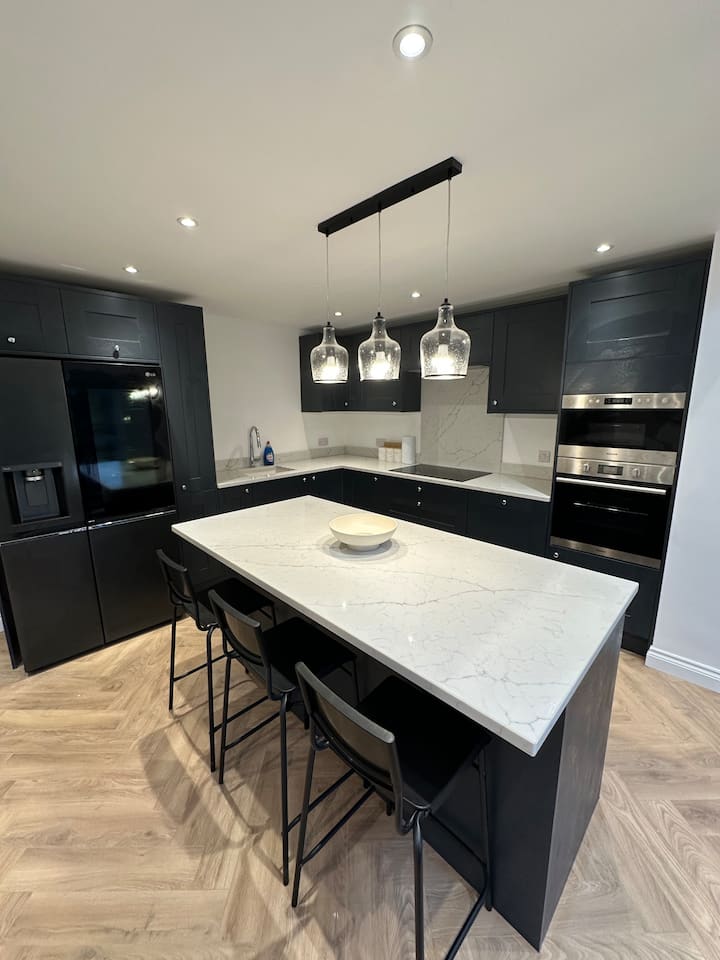 6 Bedroom House In Orpington - Sevenoaks