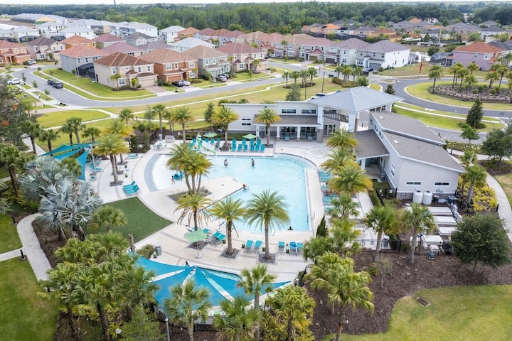 Cozy 5bdrm Home With Private Pool – Near Disney! - Kissimmee, FL