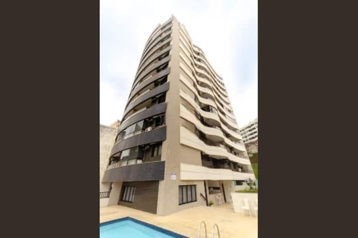 Apto Na Barra, Amplo 
1 Quarto ÓTima Localização - Barra