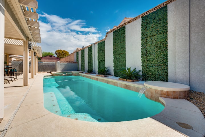 King Bed| Massage Chair|arcades| Spa+heated Pool - Las Vegas