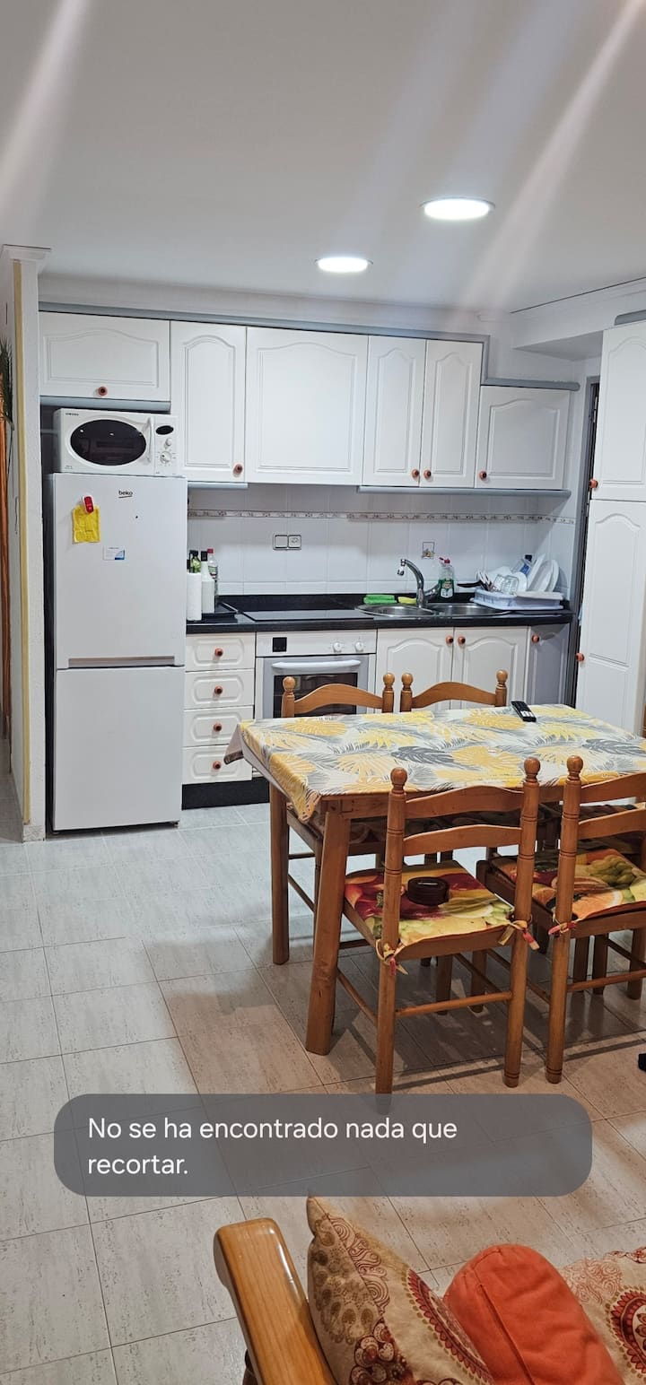 Apartamento Vistas Mar,10 Ubicacion,wifi,2 Hab A/a - Gandie