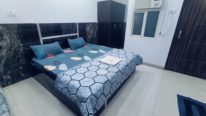 3 Bhk Home In Vrindavan With Full Kicthen - Vrindavan