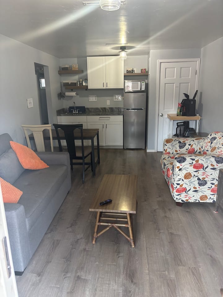 The Treehouse - Manitou Springs, CO