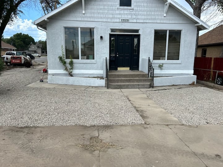 Spacious Oasis. - Pueblo, CO