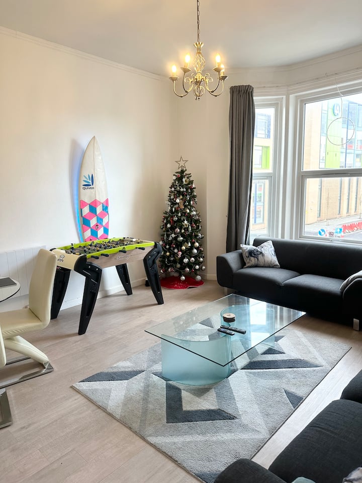 The City Surfer/parking Included /Football Table - Bournemouth