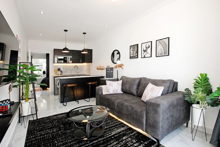 Tiny Home Oasis | 1bdrm - Parklands