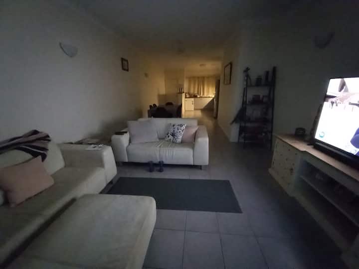 Fully Furnished, Homely Getaway! - Townsville