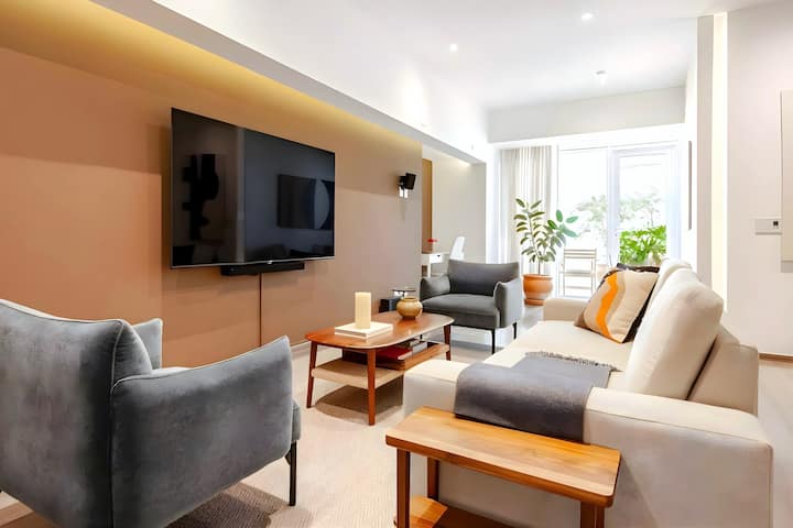 (Top 10%) Condesa Gem: Pool, Gym, Roof & Views - Mexico