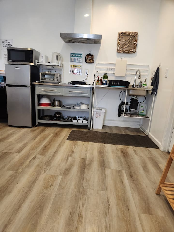 Charming & Spotless Studio With Own Entry - Rancho Peñasquitos - San Diego