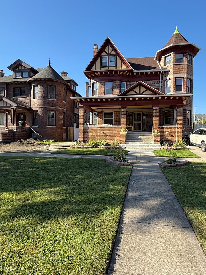 Islandview Family Get Away - カナダ ウィンザー