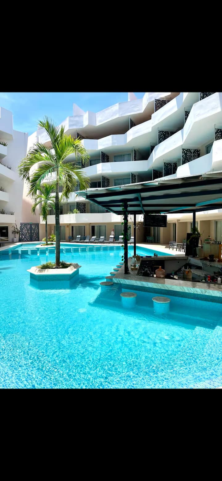 Perfect Location In Town - Playa del Carmen