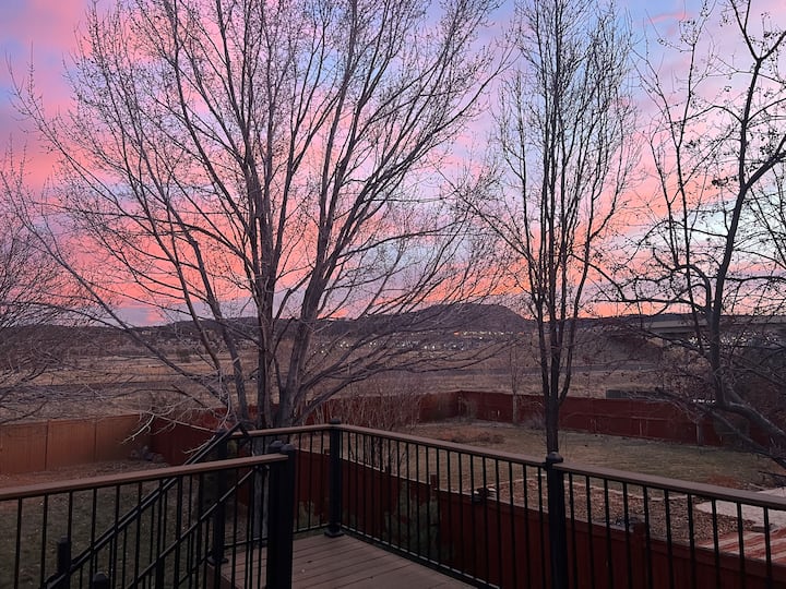 Comfortable Home Away From Home - Castle Rock, CO
