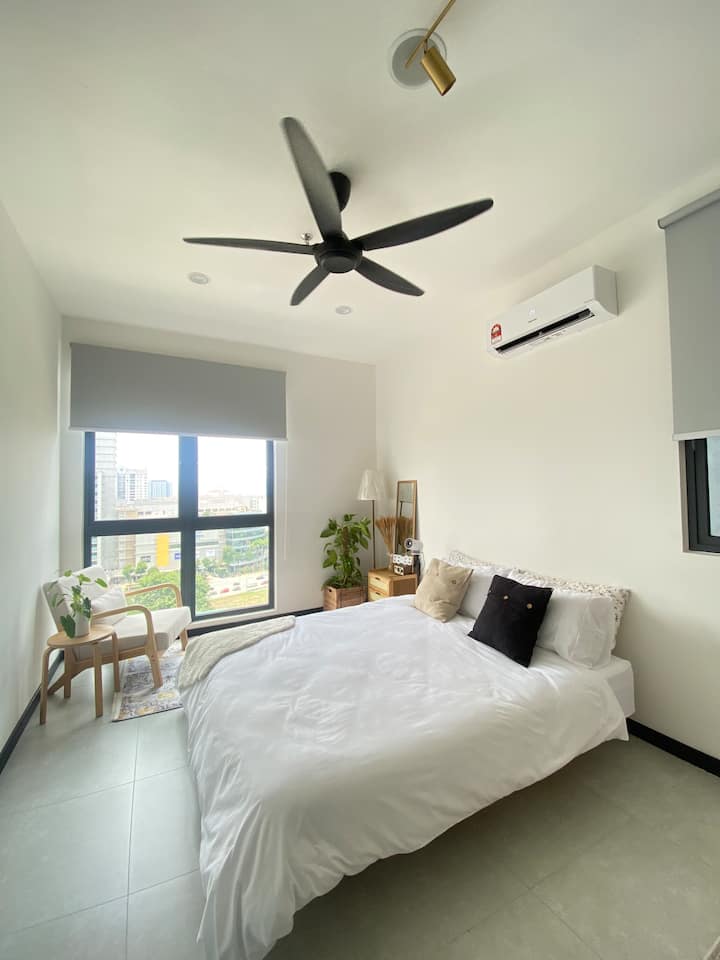 Cozy Kl Studio Near Klcc & Lrt @ Neusuites - Kuala Lumpur