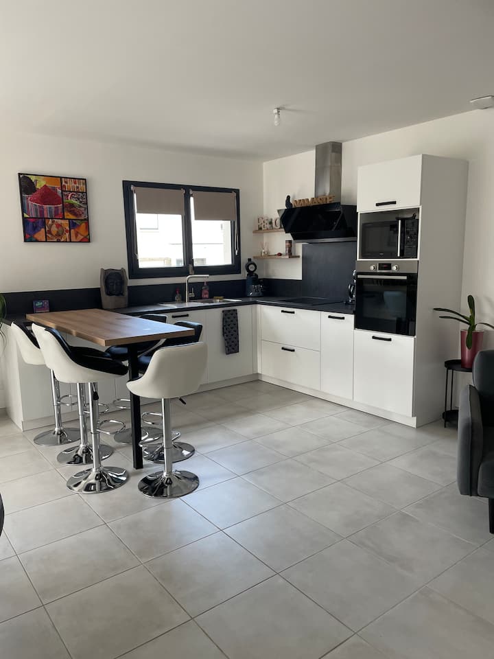 Maison Entre Ville Et Campagne - Lamballe