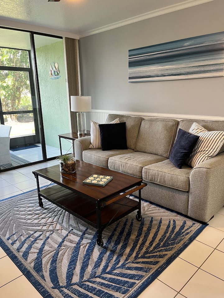 Low Fall Rates! Resort Amenities! 1st Fl, King Bed - Fort Pierce, FL