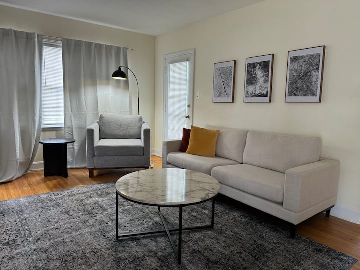 Charming Stay In South Hills - Charleston, WV