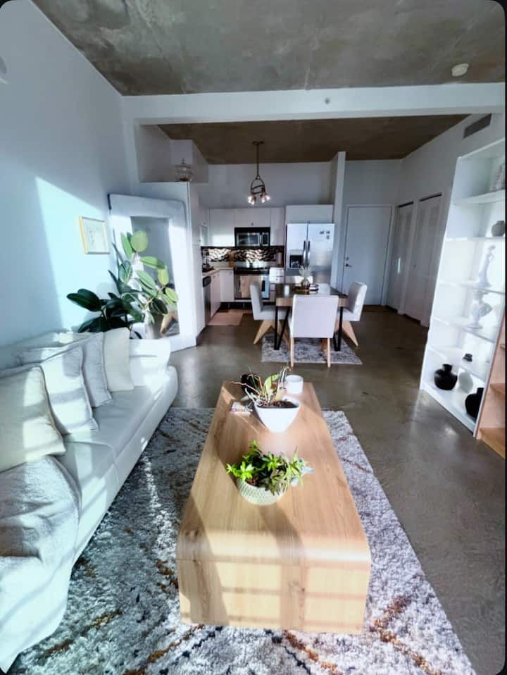 Best Location! - Miami, FL