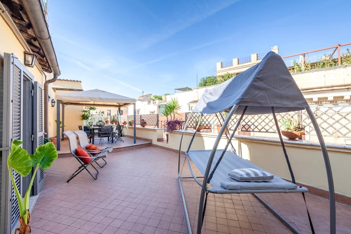 Luxury Penthouse With Terrace By Spanish Steps - Rome