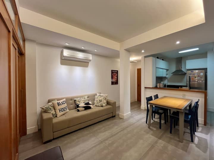 Leblon - Quadra Da Praia 2 Quartos Recém Reformado - Rio de Janeiro