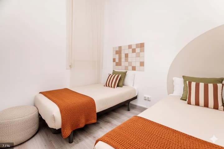 Great 7-bedrooms 4-bathr. Groupflat In L'eixample - Barcelone