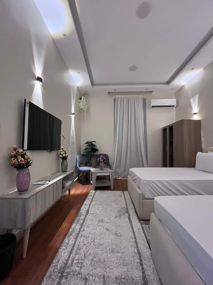 New Royal Studio - Cairo