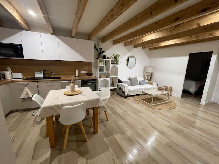 Maison De Village Lumineuse Avec Garage - Leucate