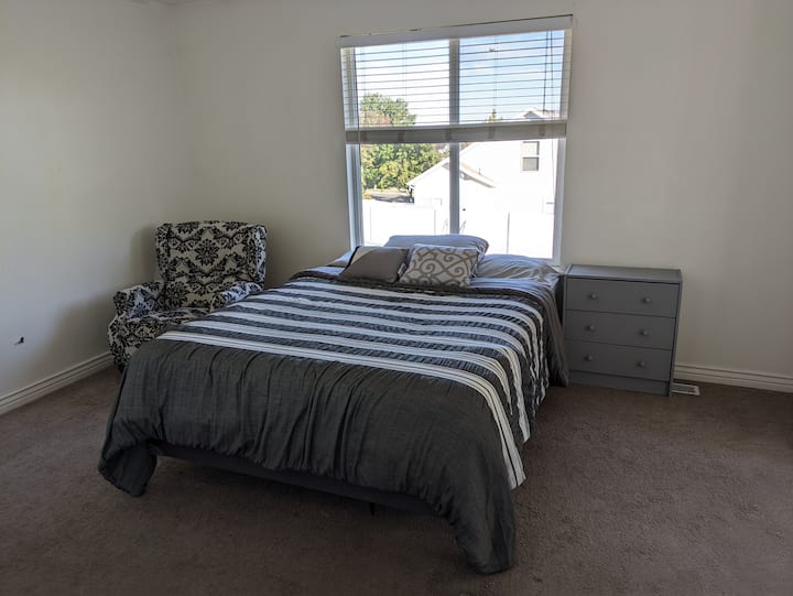 Master Bedroom In Herriman - Utah