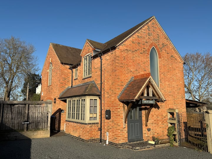 Stylish And Cosy 2 Bedroom Apartment. - Rugby