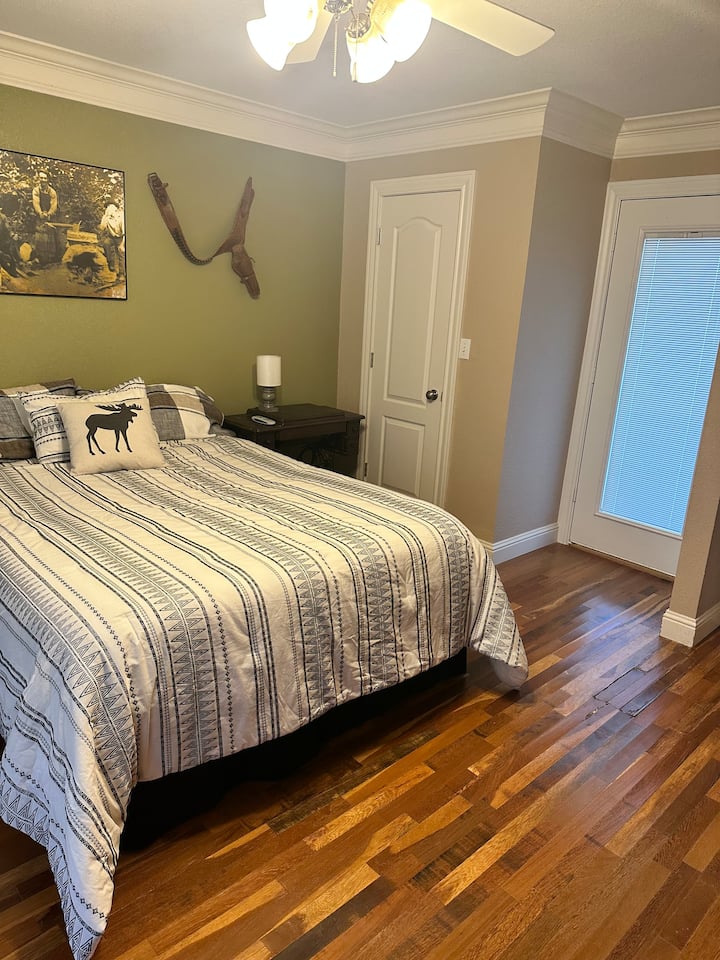 Antelope Ridge
Bedroom And Bath.
No Shared Space. - Canyon, TX