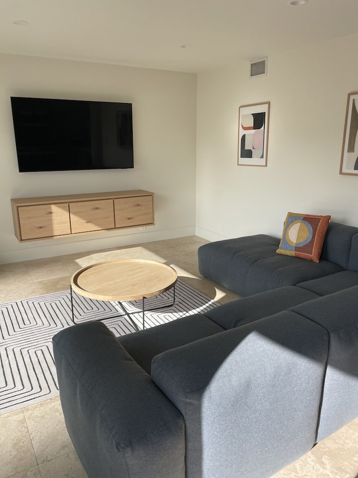 Luxury 1br 1ba Beverly Hills Apartment - Beverly Hills, CA